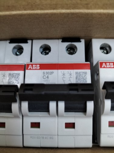 ABB S302P-C4 ราคา 2,118.60 บาท