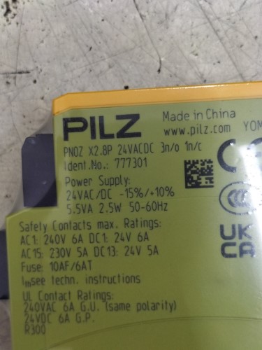 PILZ SAFETY RELAY PHOZ X2 8P 777301 24VAC/DC ราคา 7,280 บาท