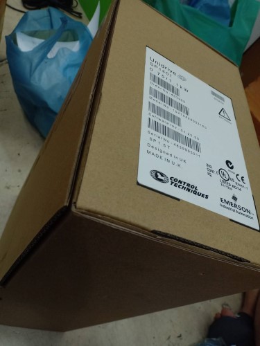 CONTROL TECHNIQUES EMERSON MODEL: SP1401 0.75/1.1KW ราคา 49,980 บาท