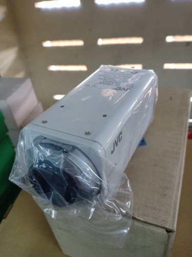 JVC COLOR VIDEO CAMERA MODEL: TK-C9200E 24V 190MA ราคา 6,000.00 บาท