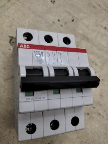 ABB MODEL: S203M-C32 ราคา 1,179.20 บาท