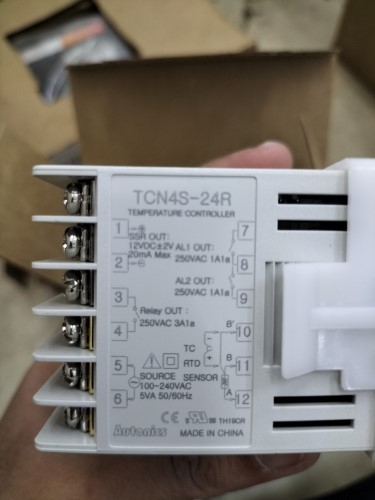 AUTONICS TEMPERATURE CONTROLLER MODEL: TCN4S-24R ราคา 1,235 บาท