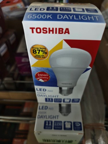 TOSHIBA LED BULB A60 E27 DL 11W 6500K DAYLIGHT ราคา 70 บาท