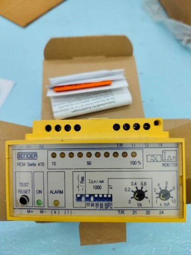 BENDER RESIDUAL CURRENT MONITOR MODEL: RCM470LY-13 90-132VAC 2.3VA ...