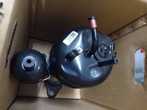 DAIKIN COMPRESSOR ASSY MODEL: RM28PV2S NO. 4019425 ราคา 21,200 บาท
