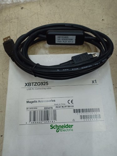 SCHNEIDER XBTZG925 USB PC Connecting Cable ราคา 13,000 บาท