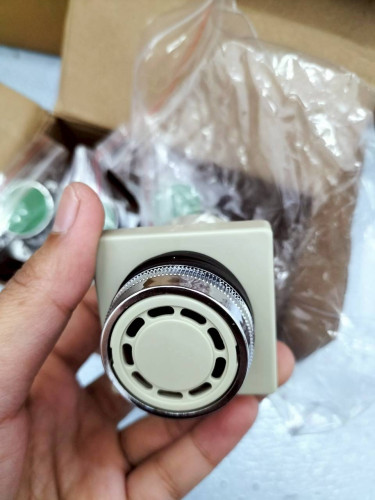 APT BUAAER MODEL: AD16-30M/W27 AC/DC127V ราคา 1,100.00 บาท