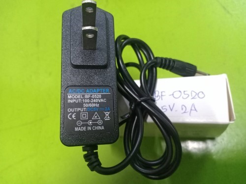 AC/DC ADAPTER ที่ชาร์จ MODEL : BF-0520 DC5V 2A ราคา 1,000 บาท
