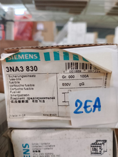 3NA3 830 20A SIEMENS ราคา 650 บาท