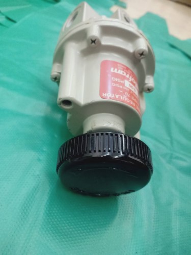 BELLOFRAM PRESSURE REGULATOR TYPE:70 MAX SUPPLY 250 PS/G RANGE 0-30 PS ...