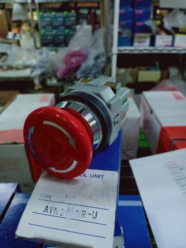 IDEC CONTROL UNIT MODEL: AVN311NR-U ราคา 200.00 บาท