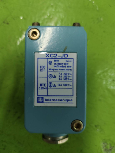 TELEMECANIQUE XC2-JD ราคา 12,950 บาท