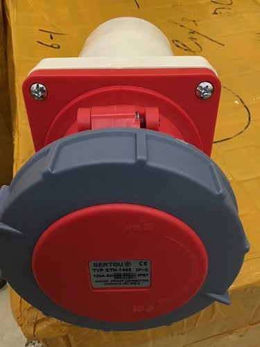 POWER PLUG PCE RECEPTACLES TYP 144 125A-6H 125A 380V 3P+E ราคา 3,185 บาท