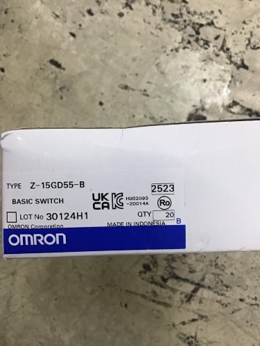 OMRON Z-15GD55-B ราคา 260 บาท