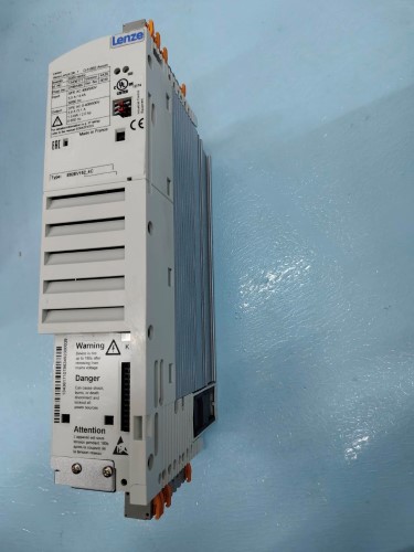 LENZE FREQUENCY INVERTER DRIVE 8200 VECTOR MODEL: E82EV152K4C 3-400V 1 ...