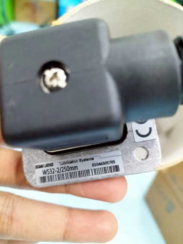 SKF OIL LEVEL CHECK MODEL: WS32-2/250MM. ราคา 8,550.00 บาท