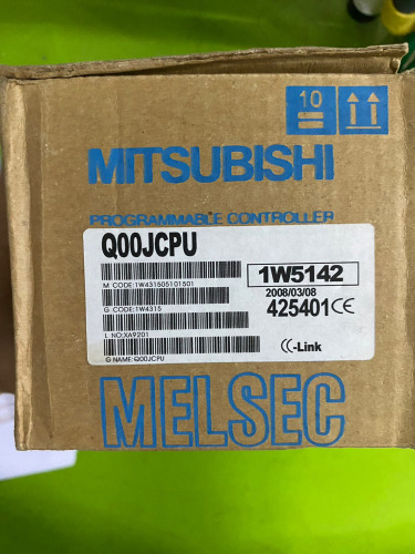 MITSUBISHI Q00JCPU 100-240VAC ราคา 6500 บาท