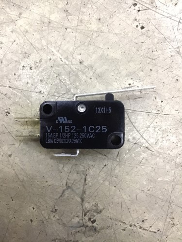 OMRON V-152-1C25 ราคา 120 บาท