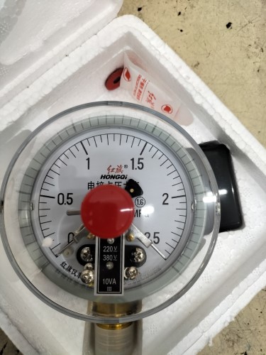 HONGQI PRESSURE GAUGE MODEL: YX-100 4",0-2.5MPA 1/2 NPT ราคา 1,300 บาท