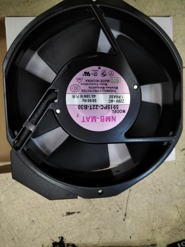 NMB-MAT FAN MODEL: 5915PC-22T-B30 220VAC 40/30W ราคา 1,421 บาท