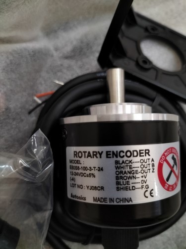 AUTONICS ROTARY ENCODER MODEL: E50S8-100-3-T-24 12-24VDC ราคา 2,650 บาท