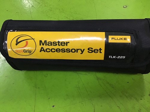 FLUKE SUREGRIP MASTER ACCESSORY SET TLK-225 ราคา 2,500 บาท