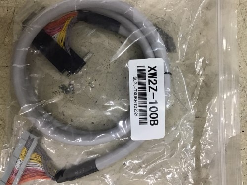 OMRON XW2Z-100B ราคา 1500 บาท