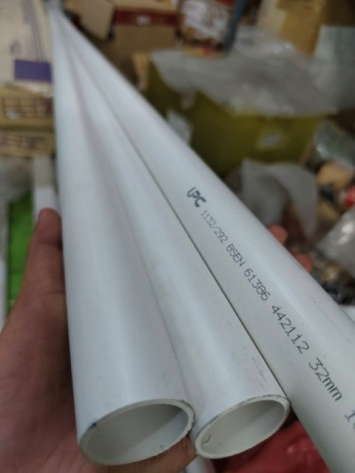 CLIPSAL ท่อร้อยสายไฟ UPVC 1132/292 32MM. สีขาว ราคา 100 บาท