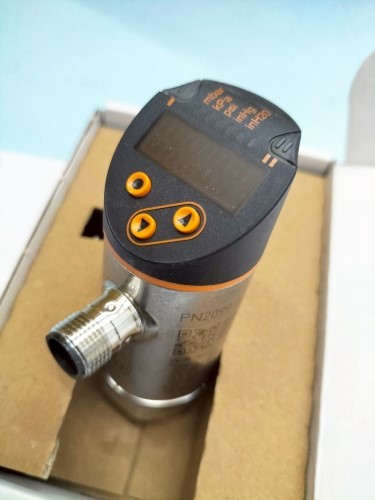 IFM EFECTOR PRESSURE SW MODEL: PN2099 ราคา 14,112.00 บาท