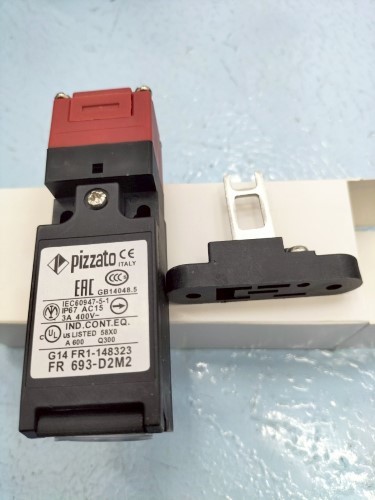 PIZZATO SAFETY SWITCH MODEL: FR 693-D2M2 3A 400V ราคา 1,276.00 บาท