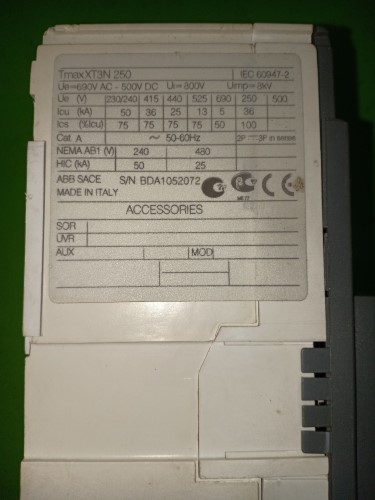 ABB XT3N250 ราคา 3,100 บาท