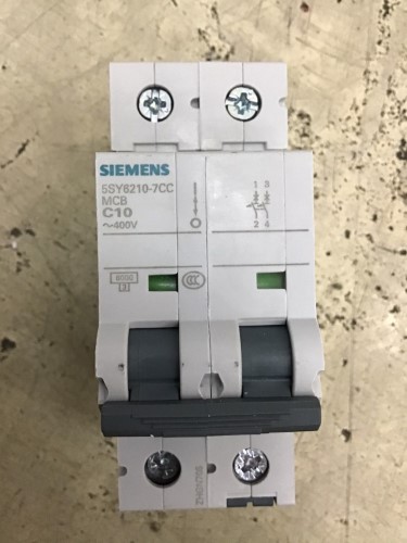 SIEMENS 5SY6210-7 ราคา 800 บาท