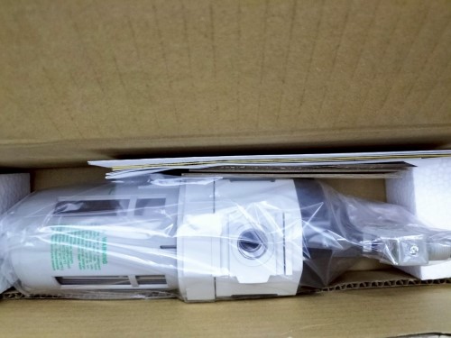 AZBIL/TACO FILTER/REGULATOR MODEL: D04-300-3023 DC24V ราคา 18,800.00 บาท