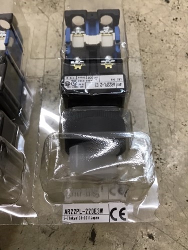 FUJI AR22PL-220E3W 100-110V LED (220H3W) ราคา 500 บาท