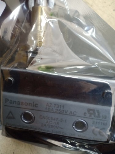 PANASONIC AZ7311 10A 250VAC ราคา 2,100 บาท