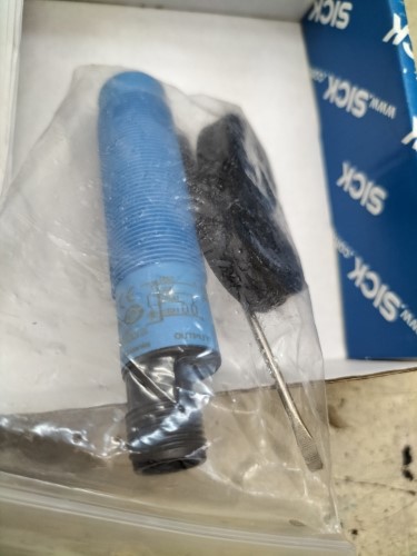 SICK CM18-12NPP-EC1 DC10-36V 200MA ราคา 4,000 บาท