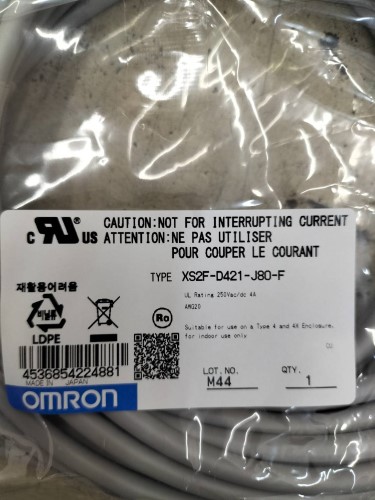 OMRON XS2F-D421-J80-F ราคา 880 บาท
