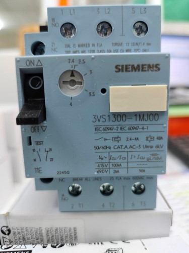 SIEMENS BREAKER MODEL: 3VS1300-1MJ00 ราคา 1,200 บาท