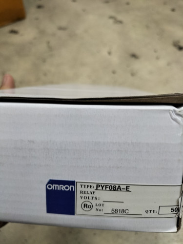 OMRON RELAY MODEL: PYF08A-E ราคา 38.00 บาท