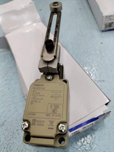 OMRON LIMIT SWITCH MODEL: WLCA12-2-N ราคา 1,480.00 บาท