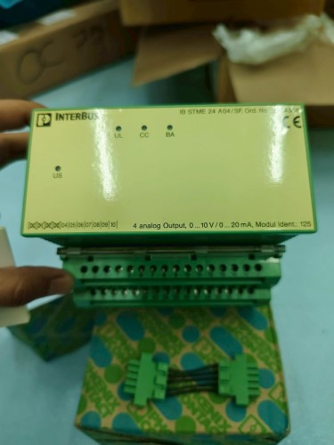 PHOENIX CONTACT INTERBUS MODEL: IB ST 24 AO 4/SF NO. 2754354 ANALOG ...