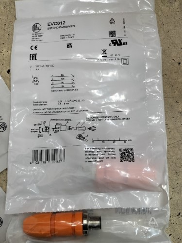 IFM CONNECTOR MODEL: EVC812 ราคา 590.00 บาท