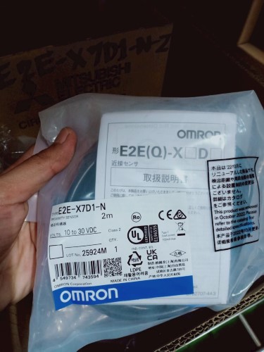 OMRON PROXIMITY SENSOR MODEL: E2E-X7D1-N 10-30VDC ราคา 1,280.00 บาท