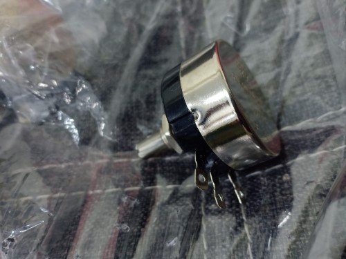 วอลลุ่ม TOCOS RV30YN20S B102 ราคา 380 บาท