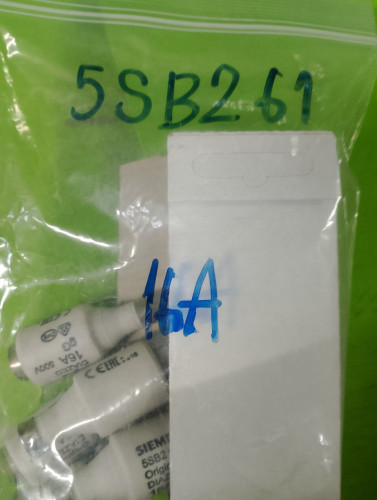5SB261 16A SIEMENS ราคา 350 บาท