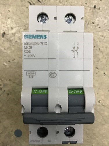 SIEMENS 5SL6204-7CC ราคา 656 บาท