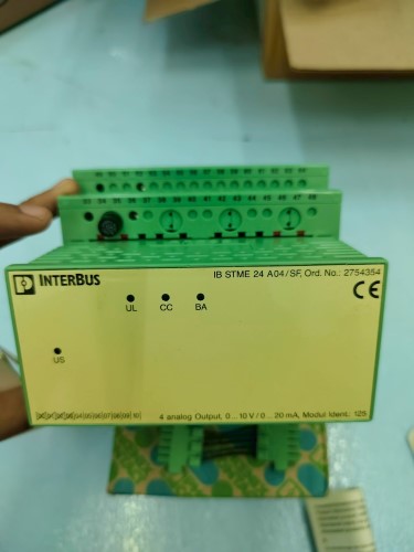 PHOENIX CONTACT INTERBUS MODEL: IB ST 24 AO 4/SF NO. 2754354 ANALOG ...