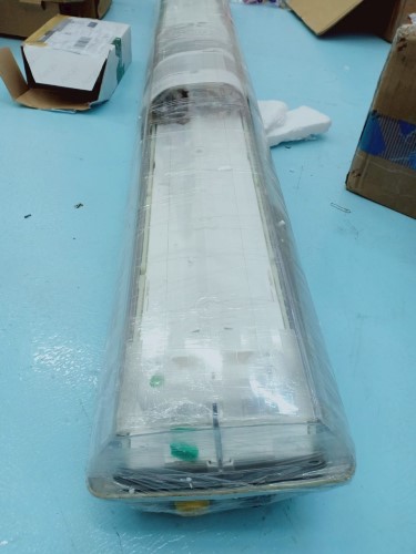 CEAG CROUSE-HINDS EX-LINEAR LIGHT FITTING FOR FLUORESCENT LAMPS MODEL ...