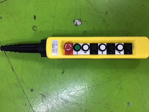 SCHNEIDER Remote Crane XAC-A881 ราคา 4,000 บาท