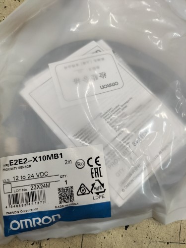 OMRON PROXIMITY SENSOR MODEL: E2E2-X10MB1 ราคา 900.00 บาท